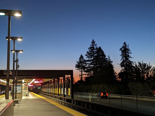 BART - ROCKRIDGE STATION - Updated December 2025 - 126 Photos & 78 ...