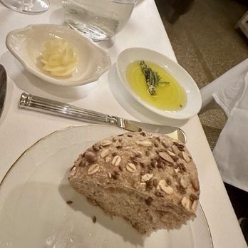 FIOLA - Updated July 2025 - 2190 Photos & 865 Reviews - 601 ...