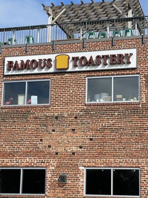 FAMOUS TOASTERY - Updated 05/2025 - 370 Photos & 327 Reviews - 770 ...