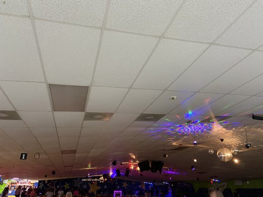 UNITED SKATES OF AMERICA - 13 Photos & 29 Reviews - 2901 Trawick Rd ...