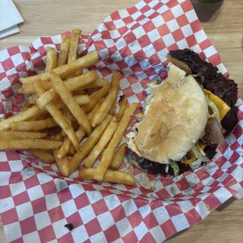 SECRET BURGER KITCHEN SEATTLE SMASH BURGERS - Updated December 2025 ...