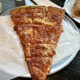PIZZA 51 - Updated January 2025 - 75 Photos & 145 Reviews - 5060 Oak St ...