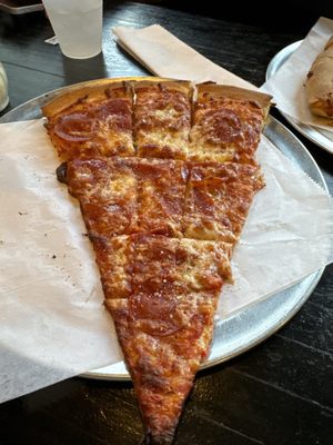 PIZZA 51 - Updated January 2025 - 75 Photos & 145 Reviews - 5060 Oak St ...