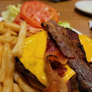 THE RANGE LINE INN - Updated December 2025 - 43 Photos & 107 Reviews ...