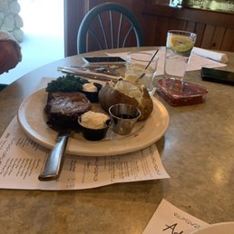 ADAMS LAKE PUB - Updated December 2025 - 73 Photos & 61 Reviews - 5365 ...