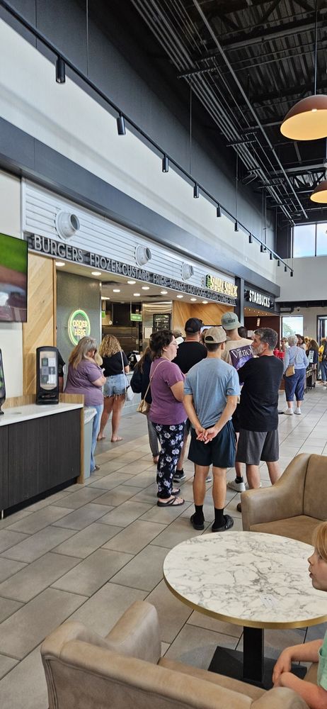 JUNIUS PONDS TRAVEL PLAZA - Updated January 2026 - 29 Photos & 20 ...