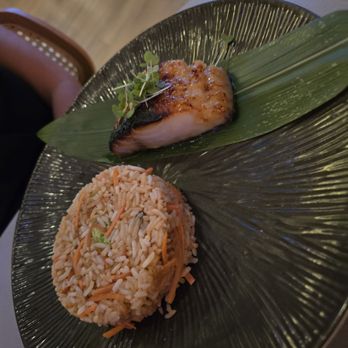 PAPERFISH SUSHI - Updated November 2025 - 1762 Photos & 893 Reviews ...