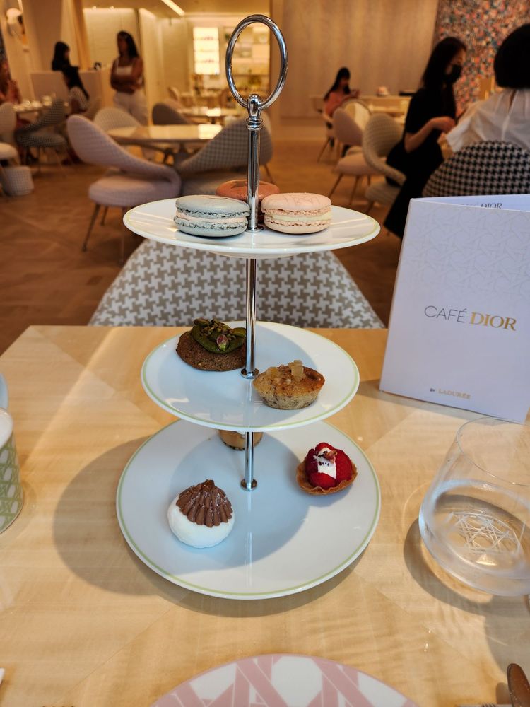 CAFE DIOR BY LADUREE - Updated April 2024 - Chuo City, 東京都, Japan ...