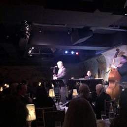 CAFE CARLYLE - Updated December 2025 - 54 Photos & 116 Reviews - 35 E ...