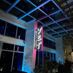 WET RESTAURANT & LOUNGE - Updated October 2025 - 252 Photos & 120 ...