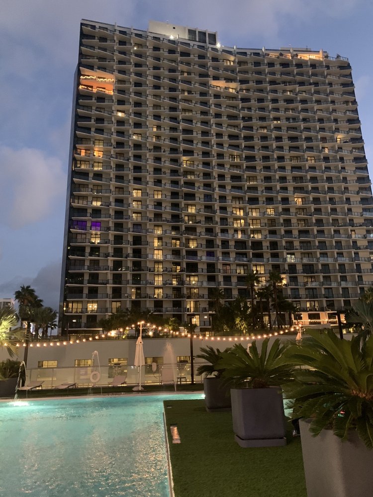 MIDTOWN FIVE - Updated April 2025 - 75 Photos & 25 Reviews - 125 NE 32nd St, Miami, Florida ...