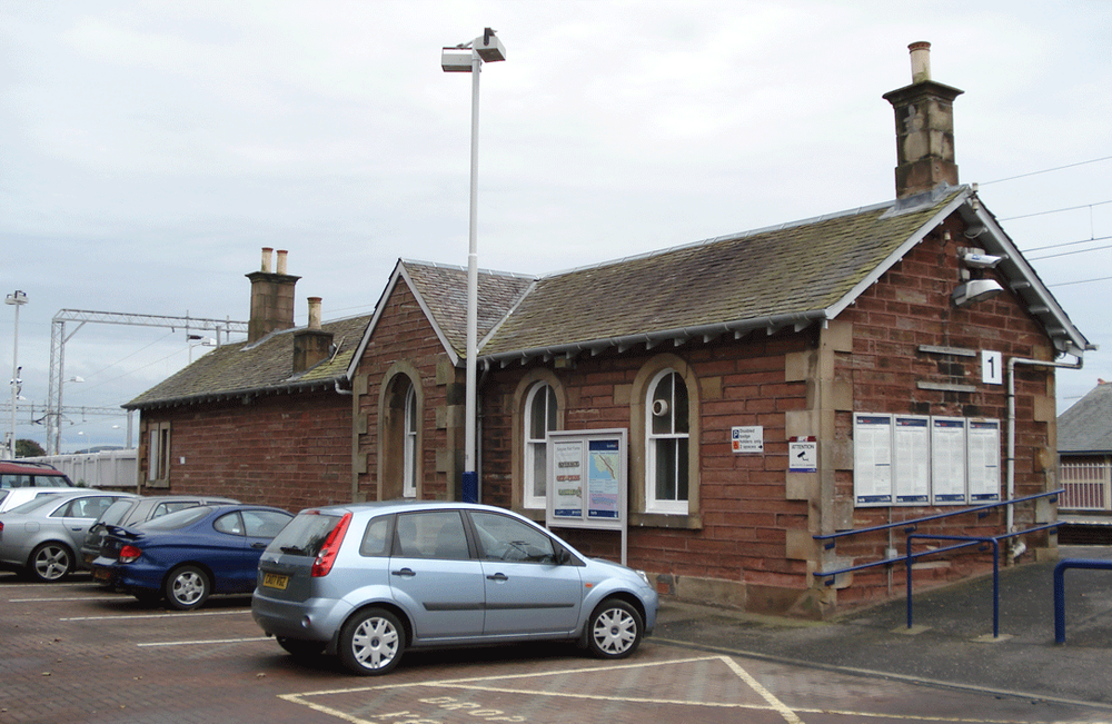 CARDROSS RAILWAY STATION - Updated June 2024 - Station Road, Dumbarton ...