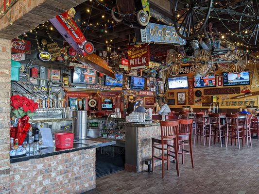 ROSCOE’S FAMOUS DELI - Updated August 2025 - 969 Photos & 872 Reviews ...