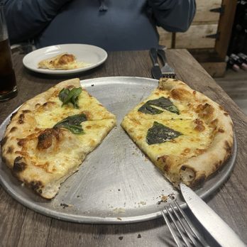 PIZZA TERRA - Updated July 2025 - 69 Photos & 72 Reviews - 302 Melton ...