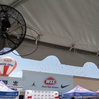 WSS - Updated April 2025 - 13 Photos - 6127 Highway 6 N, Houston, Texas ...