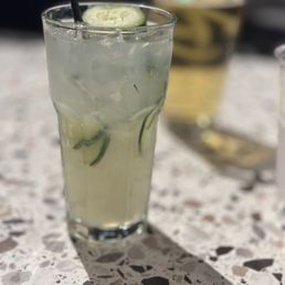 BIRDEEZ - Updated July 2025 - 234 Photos & 74 Reviews - 151 N Sierra St ...