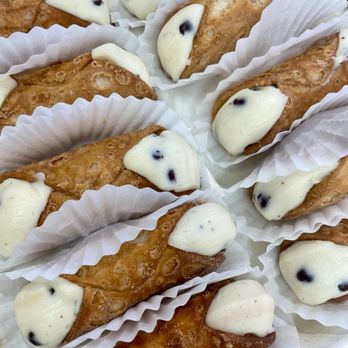 CALANDRA’S ITALIAN & FRENCH BAKERY - Updated April 2025 - 205 Photos ...