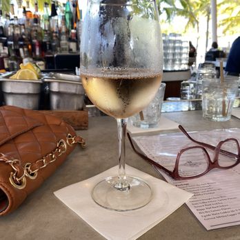 BAYSHORE CLUB BAR & GRILL - Updated July 2024 - 1059 Photos & 767 ...