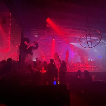 SCARLET HONOLULU - Updated November 2024 - 148 Photos & 154 Reviews ...