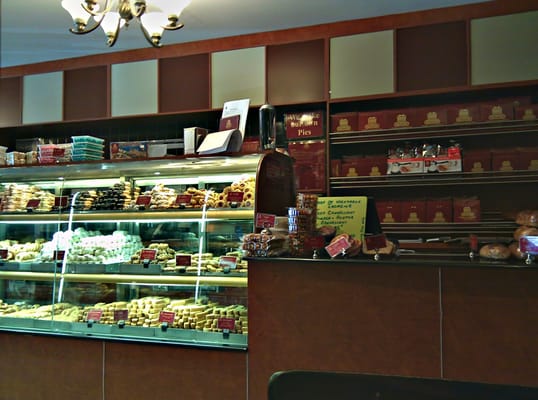 CHRISTOPHER’S CAKE SHOP - Updated October 2025 - 16 Photos - 409 Bourke ...