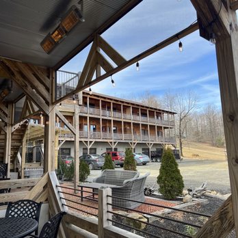 LYDIA MOUNTAIN LODGE & LOG CABINS - Updated October 2025 - 135 Photos ...