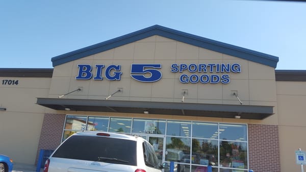 BIG 5 SPORTING GOODS - Updated October 2025 - 17014 Meridian Ave E ...