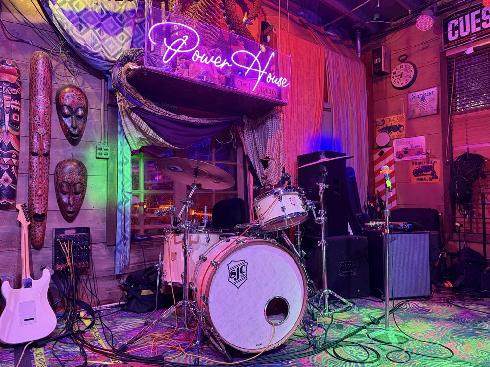 POWERHOUSE PUB - Updated December 2025 - 11 Photos & 18 Reviews - 614 ...