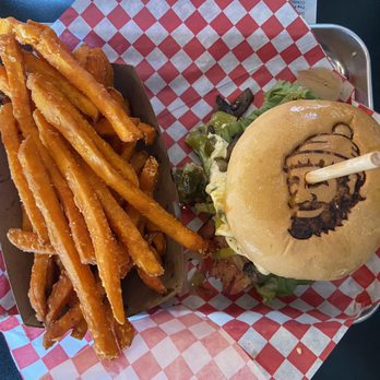 BURLY BURGER - Updated January 2026 - 16 Photos & 30 Reviews - 2131 N ...