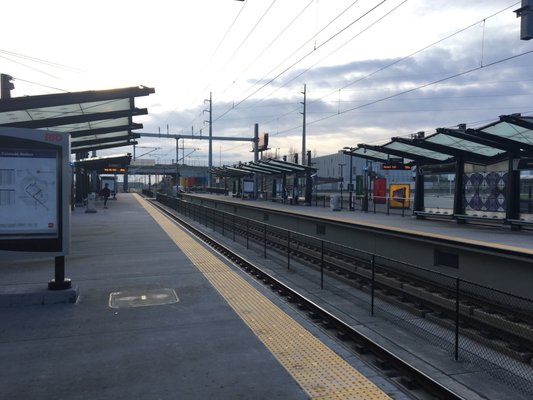 RTD - 40TH AND COLORADO STATION - Updated December 2025 - 12 Photos ...