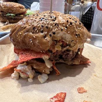 WINDY CITY BURGERS - Updated July 2024 - 144 Photos & 197 Reviews - 12 ...