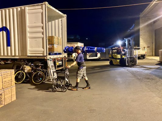 PINOY EXPRESS CARGO - Updated October 2025 - 13 Photos - 94-200 Pupuole ...