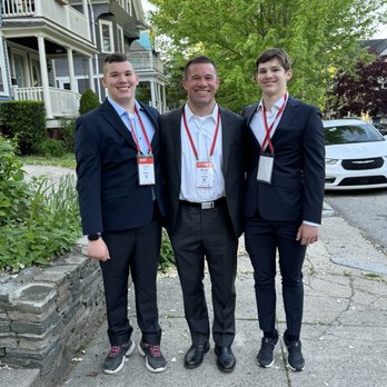 SUITS 20/20 - Updated September 2025 - 68 Photos & 208 Reviews - 7651 N ...