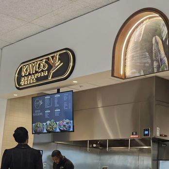 KAYOS JAMAICAN GRILL - Updated October 2025 - 16 Photos - 2105 N OBT ...