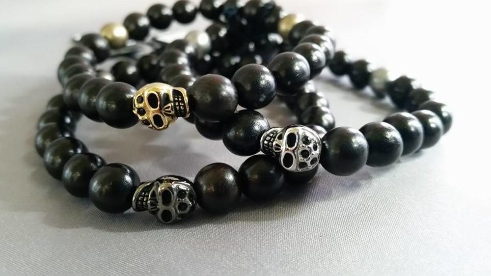 DUBE DESIGNS - Updated November 2024 - 18 Photos - 658 Riverside Drive ...