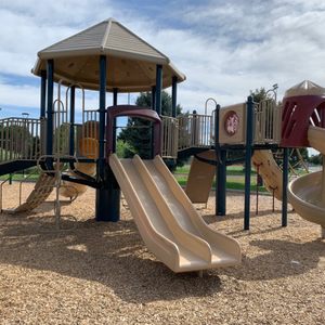 PARKER FIELDHOUSE - 20 Photos & 19 Reviews - 18700 East Plaza Dr ...