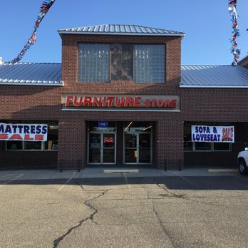 Furniture liquidators on menaul store