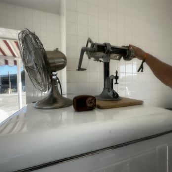 THE ORIGINAL IN-N-OUT BURGER MUSEUM - Updated August 2025 - 173 Photos ...