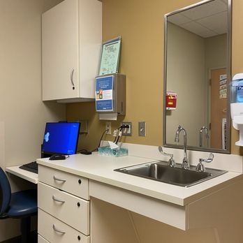 DUKE RALEIGH HOSPITAL - Updated January 2026 - 17 Photos & 99 Reviews ...