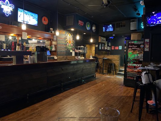 CALIENTE PIZZA & DRAFTHOUSE - Updated February 2025 - 494 Photos & 464 ...