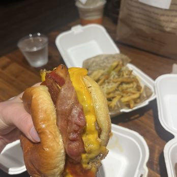 THE MELT - Updated March 2025 - 797 Photos & 924 Reviews - 925 Market ...