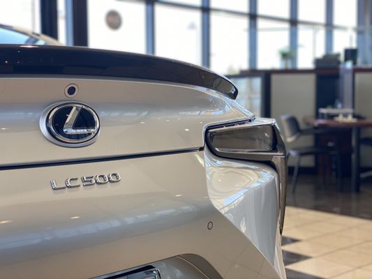 VALLEY LEXUS - Updated August 2025 - 55 Photos & 221 Reviews - 4701 ...