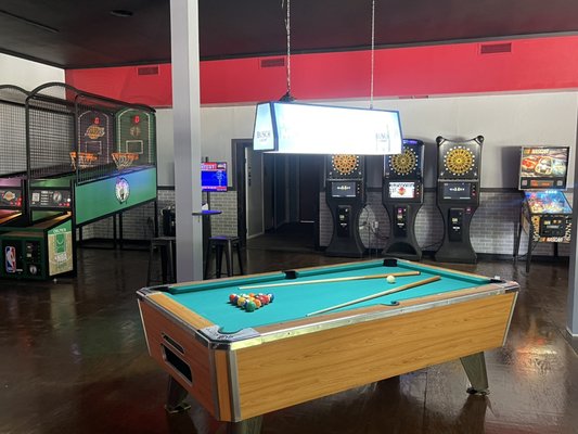 THE ROOM - Updated August 2025 - 110 E Mt Vernon St, Metamora, Illinois ...