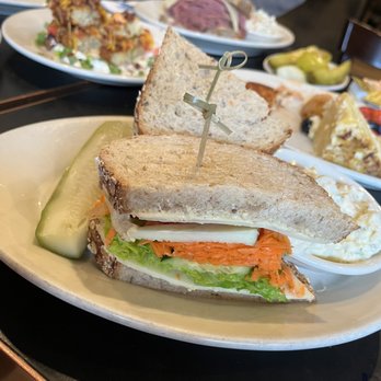 ZAFTIGS DELICATESSEN - BROOKLINE - Updated May 2025 - 1065 Photos ...