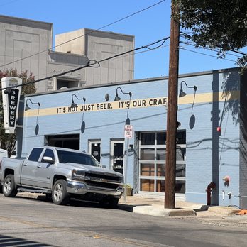 SOUTHERN ROOTS BREWING COMPANY - 158 Photos & 117 Reviews - 217-219 N ...