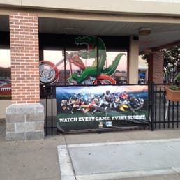 AJ GATORS SPORTS BAR & GRILL - Updated October 2025 - 148 Photos & 121 ...