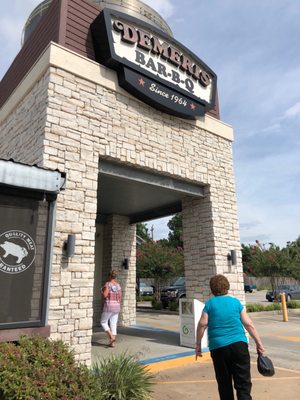 DEMERIS BAR-B-Q - 119 Photos & 186 Reviews - Barbeque - 1702 W Lp N ...