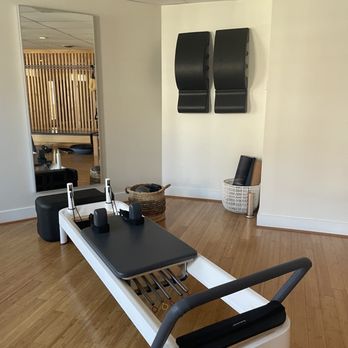 PILATES HOUSE - Updated December 2025 - 20 Photos & 17 Reviews - 1809 ...