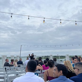 THE BAYVIEW - Updated January 2026 - 33 Photos & 19 Real Reviews - 395 ...