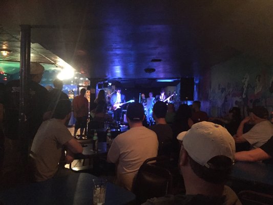 MOONDOGS PUB - 10 Photos & 11 Reviews - 378 Freeport Rd, Pittsburgh ...