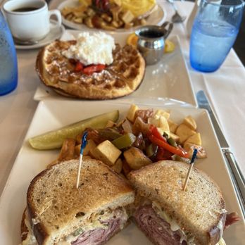 DELANCEY STREET RESTAURANT - Updated May 2024 - 1483 Photos & 1871 ...